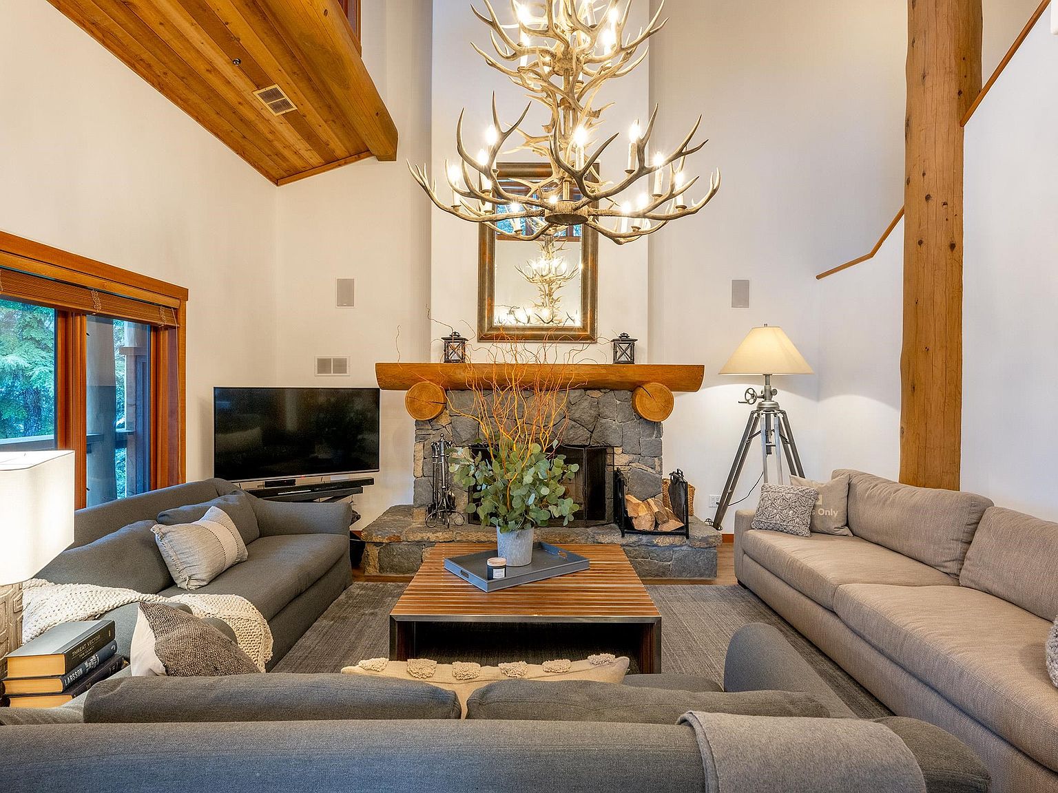 2250 Nordic Dr #3, Whistler, BC V8E 0P4 | Zillow