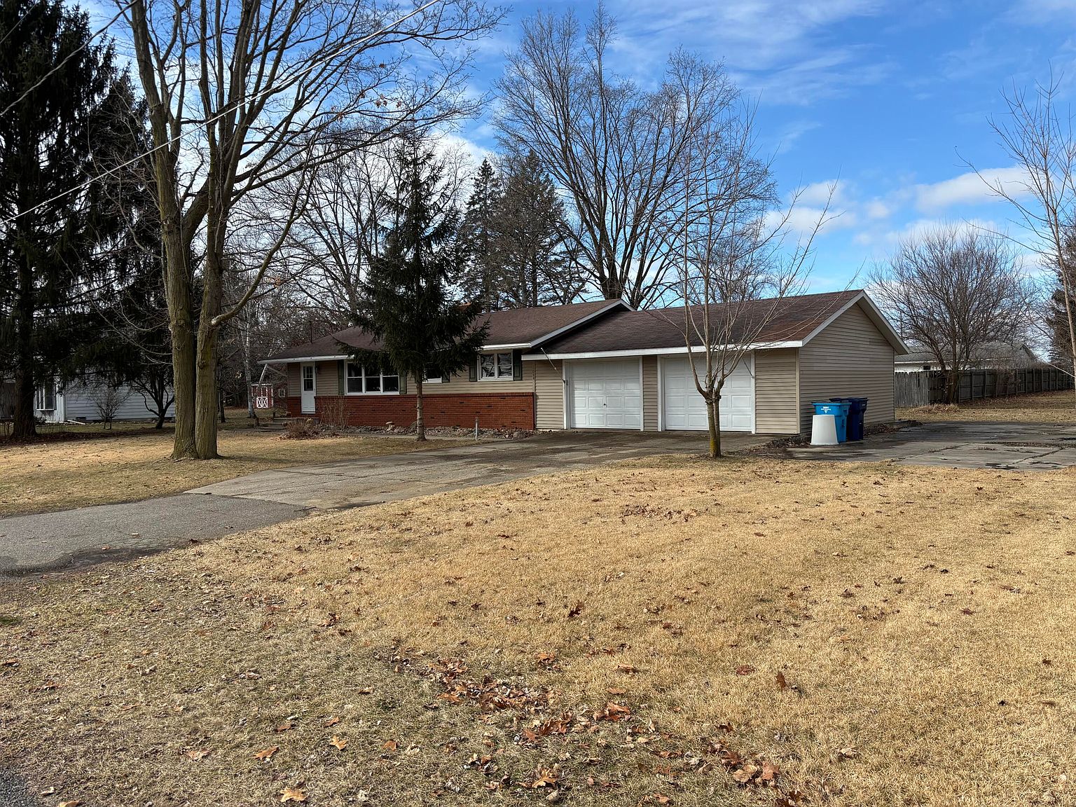 1044 Lake Dr, Colon, MI 49040 | Zillow
