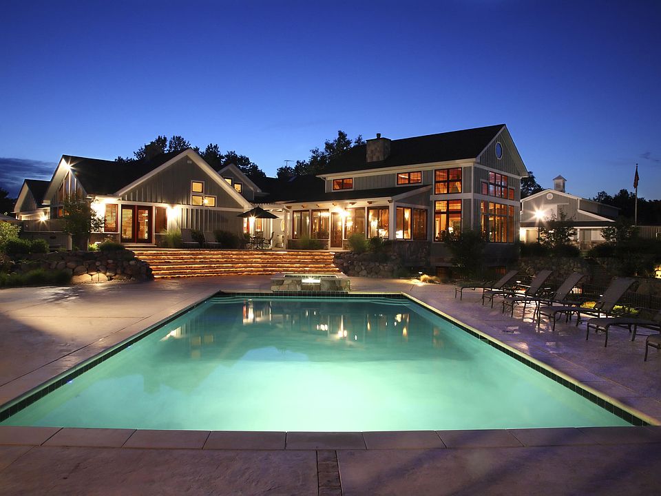 10392 N 44th St, Augusta, MI 49012 | Zillow