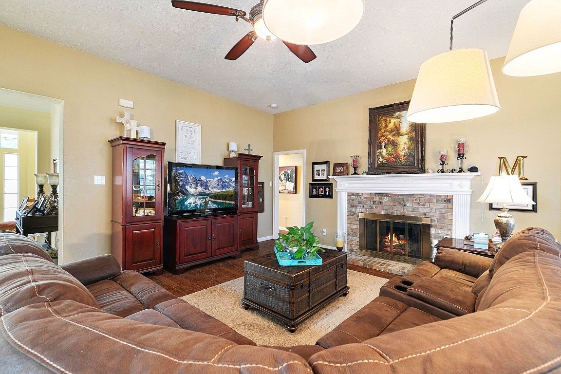 6613 Barclay Ln, Garland, TX 75044 | MLS #20397398 | Zillow