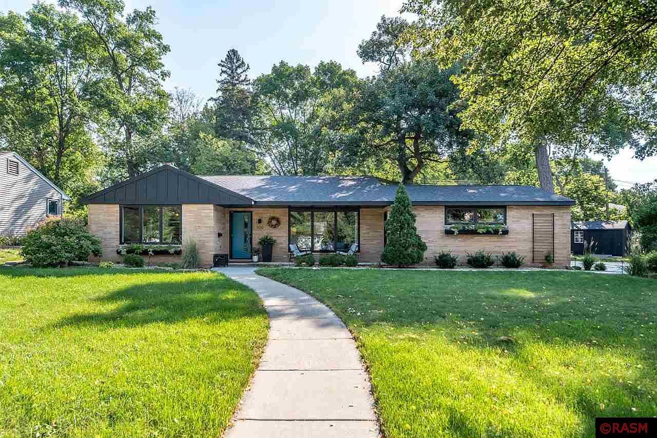 1129 W River Dr, Mankato, MN 56001 | Zillow