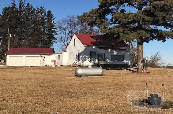 1948 Vine Ave, Aredale, IA 50605 | Zillow