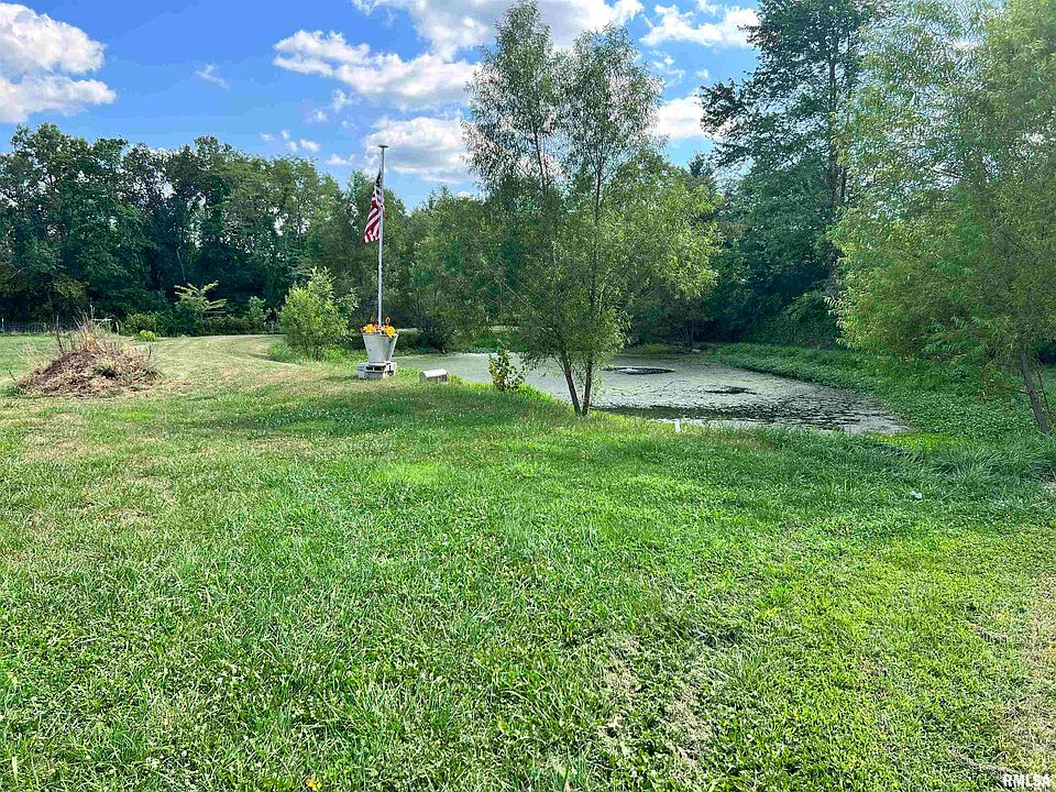 14396 E Beal Rd, Texico, IL 62889 | Zillow