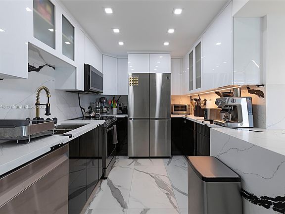 1623 Collins Ave APT 915, Miami Beach, FL 33139 | MLS #A11428948 | Zillow