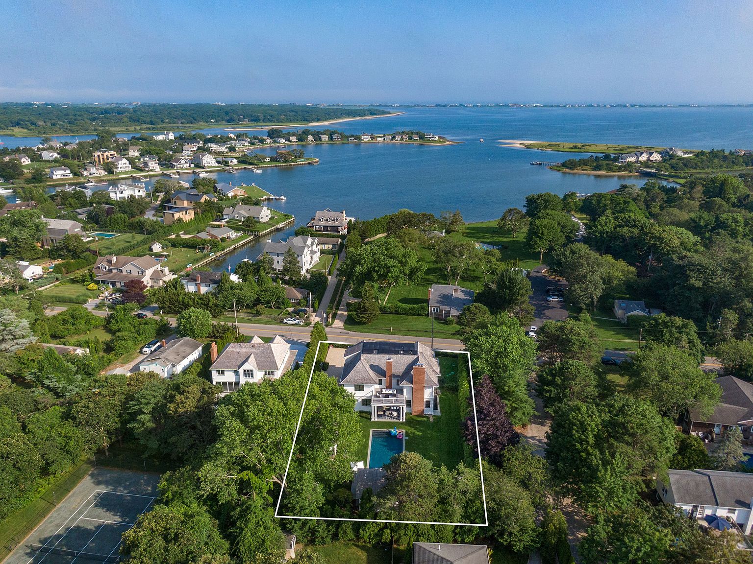 65 Middle Pond Rd, Southampton, NY 11968 | Zillow