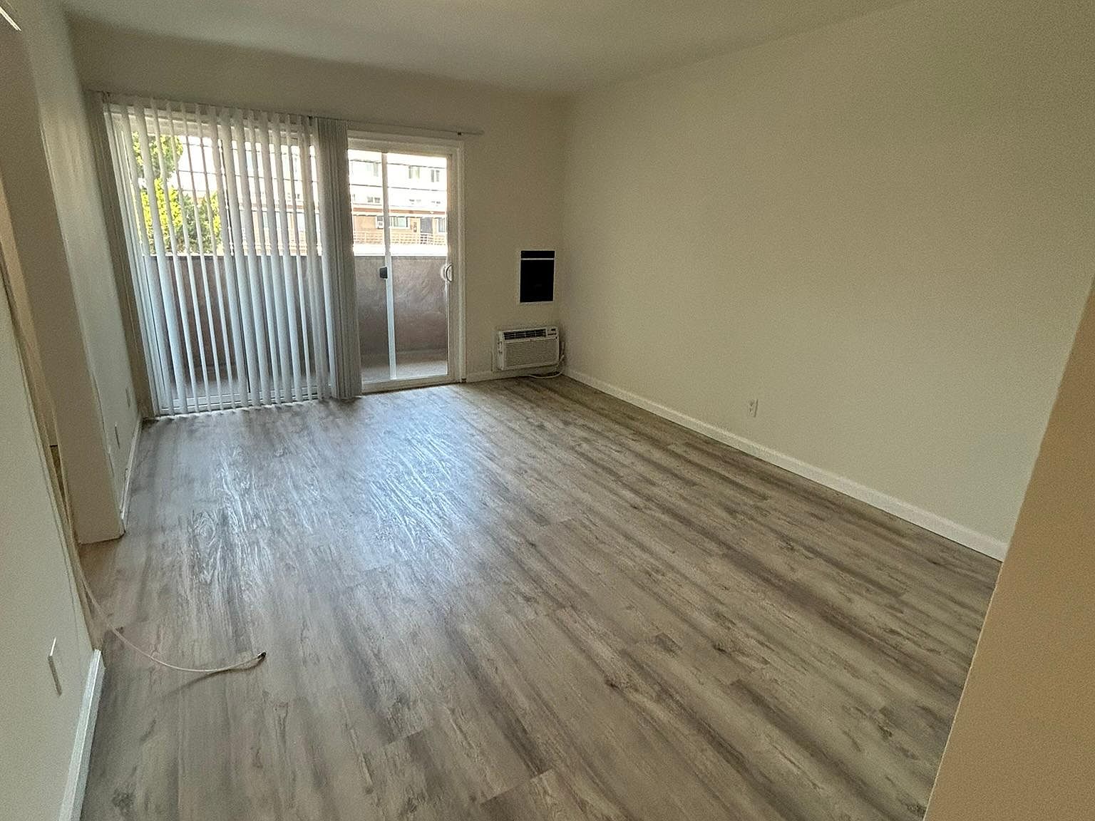 18345 Kittridge St APT 12, Reseda, CA 91335 | Zillow