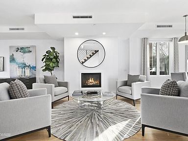 202 N 8th St, Brooklyn, NY 11211 | Zillow