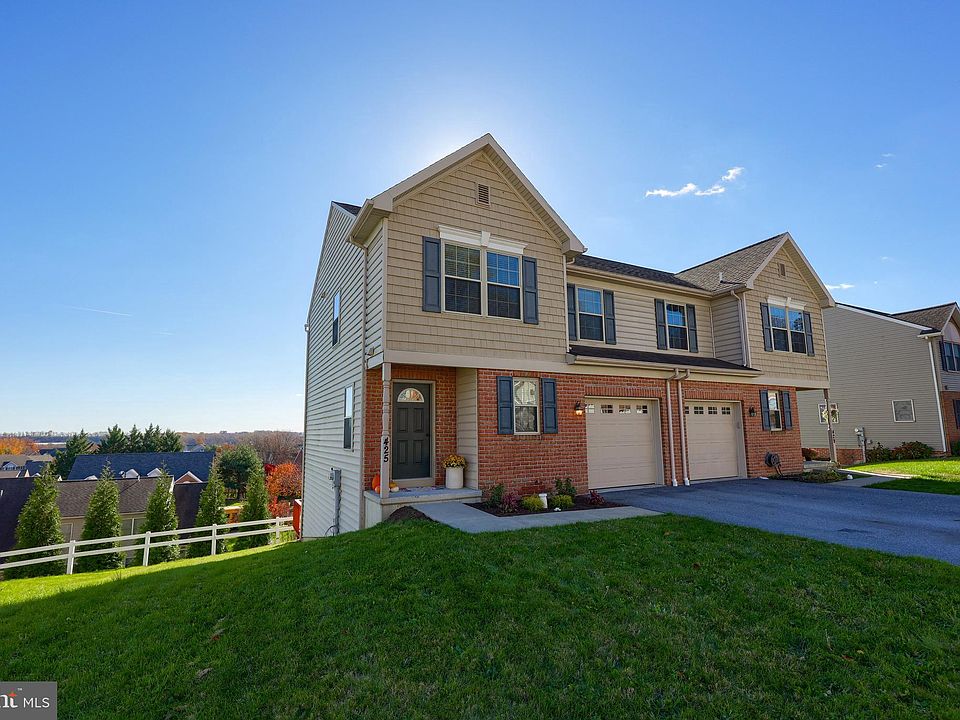 425 Hillside Dr, Mountville, PA 17554 | Zillow