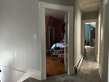 67 Riddle St FLOOR 2, Manchester, NH 03102 | Zillow