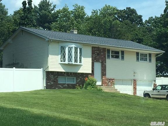 65 Floyd St, Brentwood, NY 11717 | Zillow