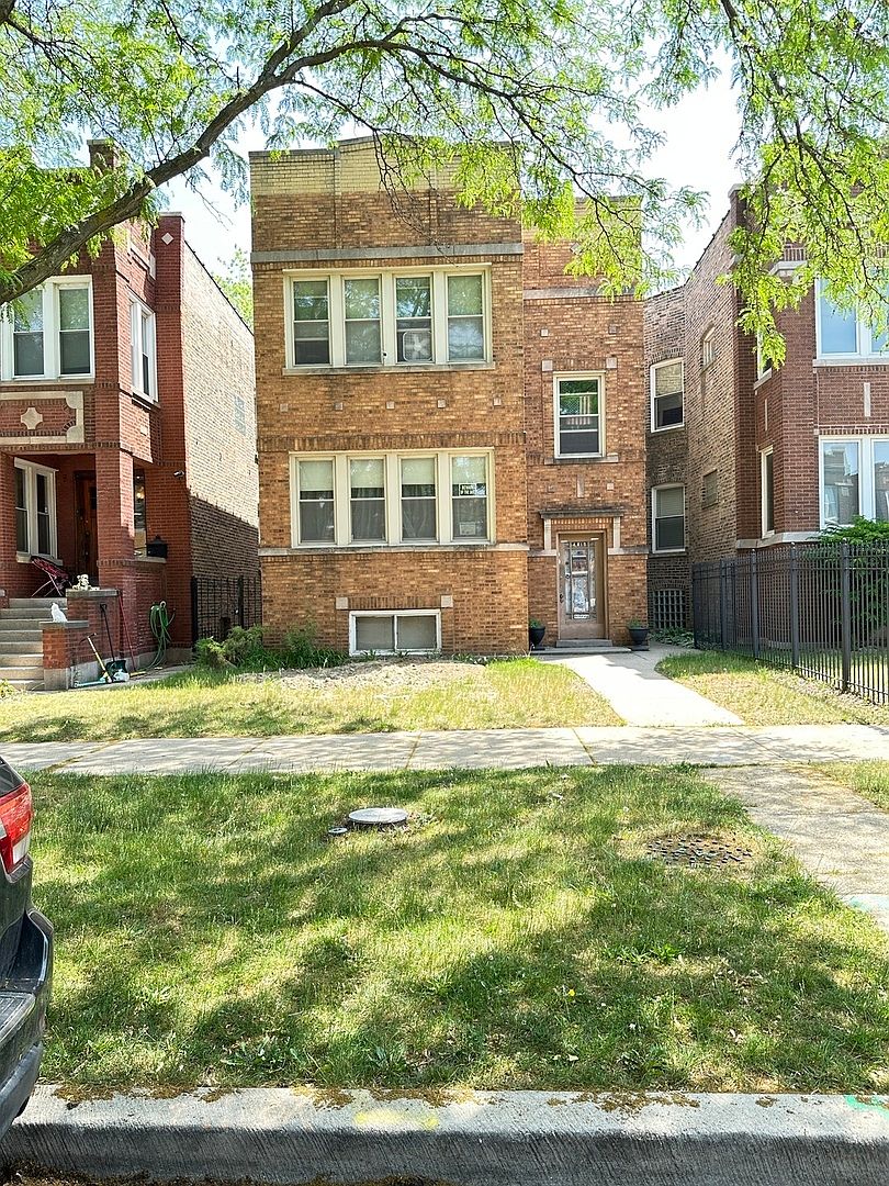 4819 W Barry Ave, Chicago, IL 60641 | Zillow