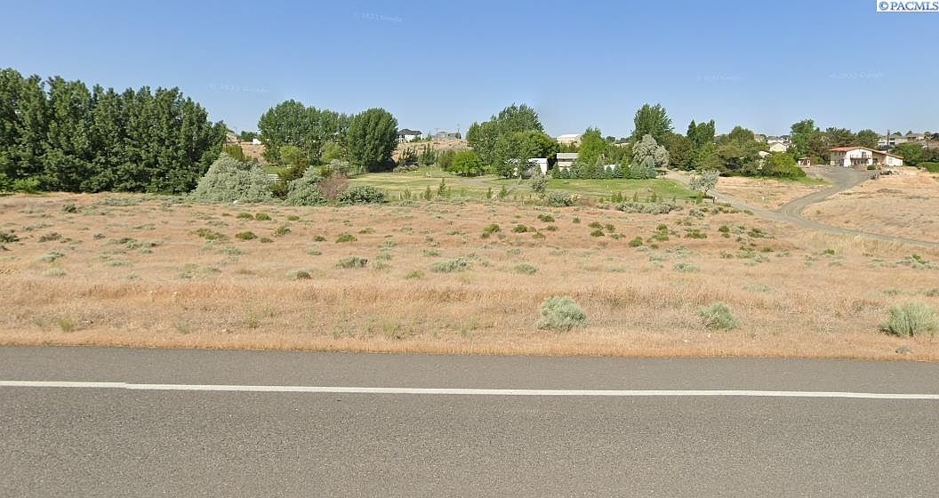 38 S 38th Ave, West Richland, WA 99353 | Zillow