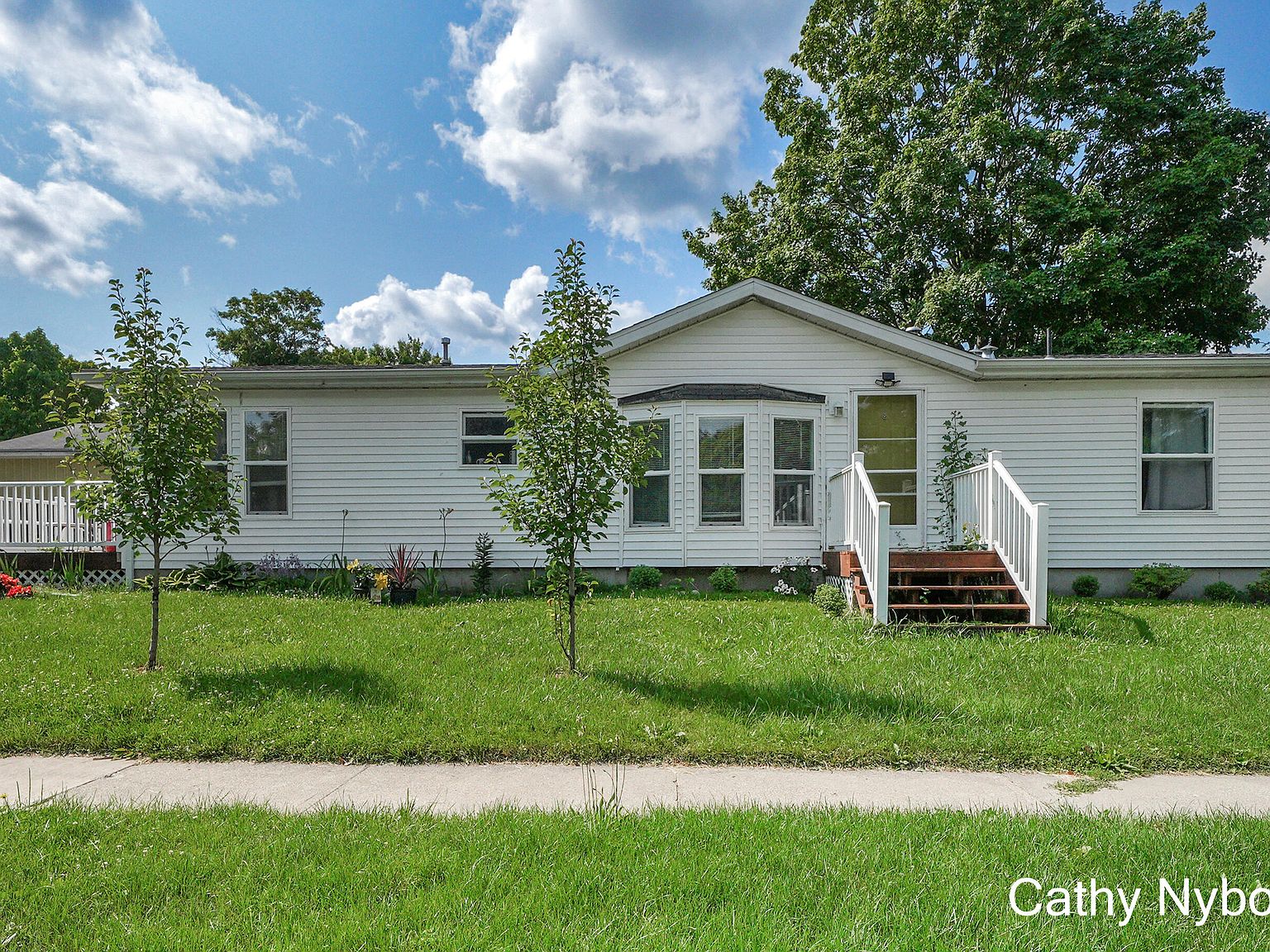 108 W Lake St, Sand Lake, MI 49343 | Zillow