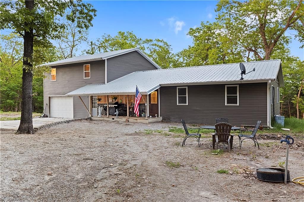 25588 Chokecherry Ln, Warsaw, MO 65355 | MLS #2486330 | Zillow