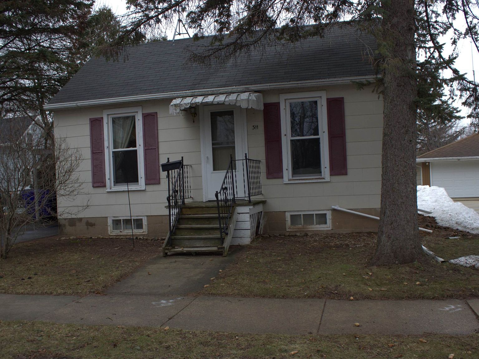 311 N Locust St, Appleton, WI 54914 | Zillow