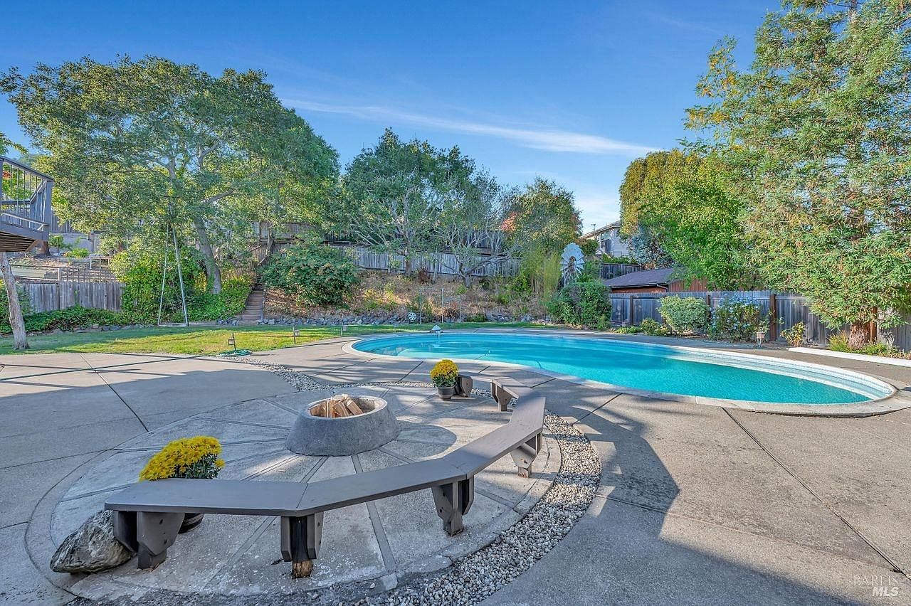 10 - 10 Regent Court, Novato, CA 94947 | Zillow