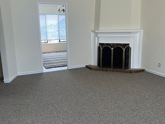 77 Venus St, San Francisco, CA 94124 | Zillow