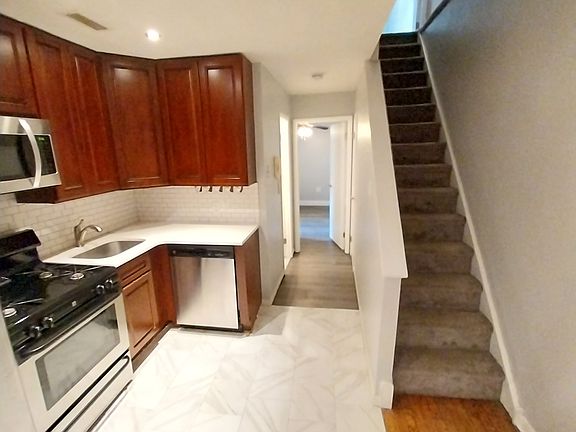 916 E Passyunk Ave #1R, Philadelphia, PA 19147 | Zillow