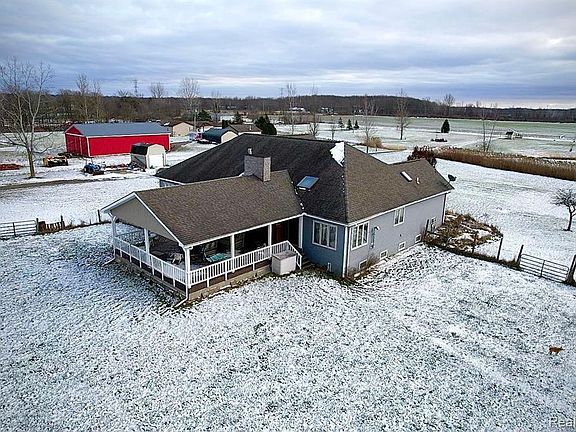 8322 N Short Rd NW, Columbus, MI 48063 | MLS #20240092372 | Zillow