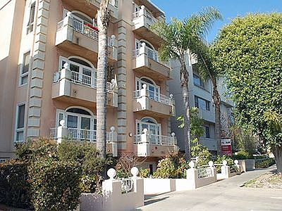 11923 Gorham Ave APT 202, Los Angeles, CA 90049 | Zillow