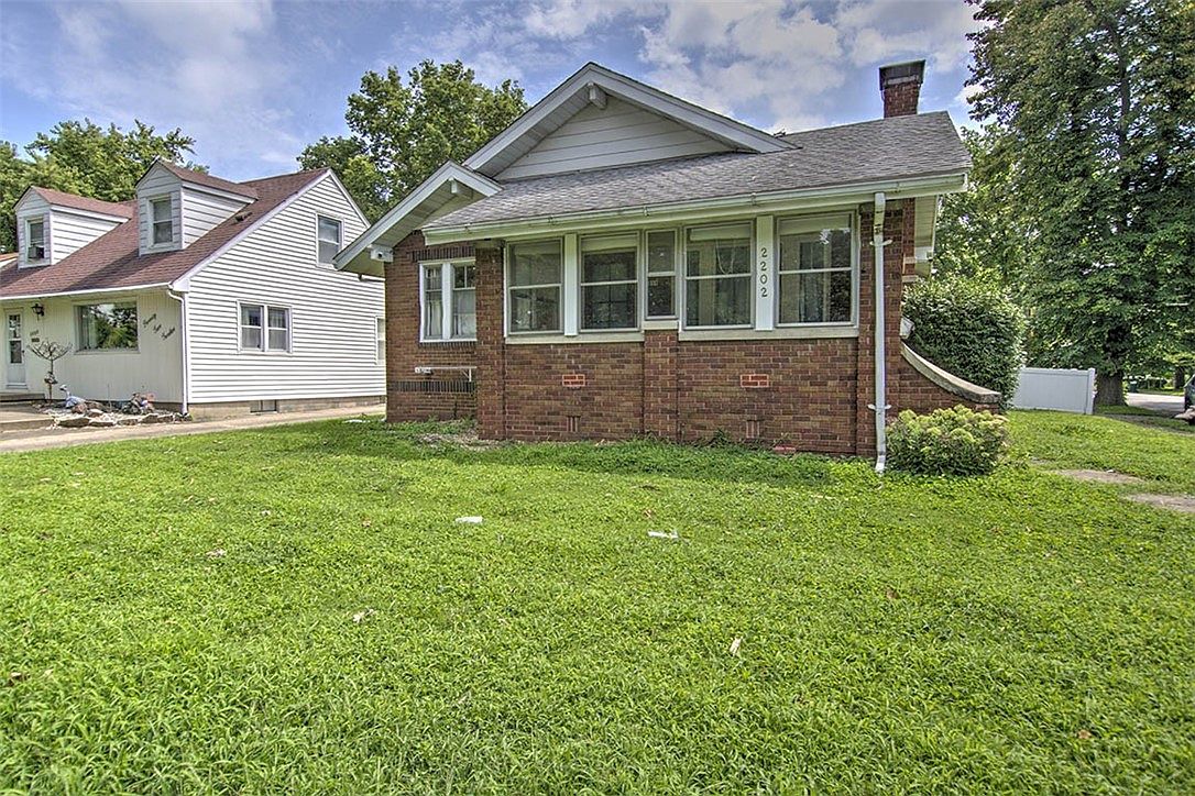 2202 N Church St, Decatur, IL 62526 | Zillow