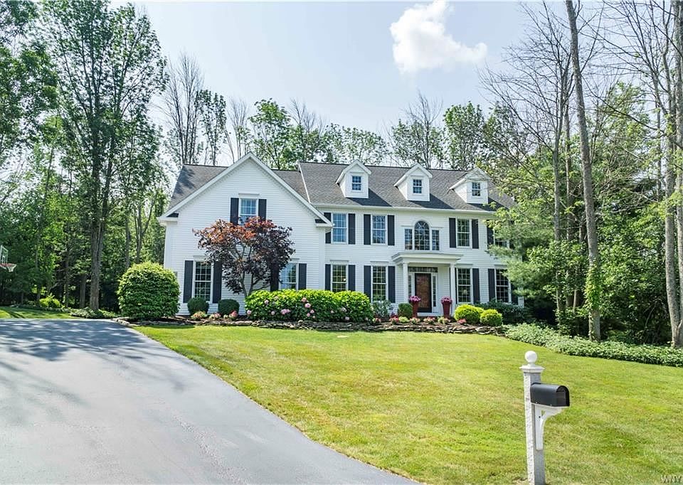 22 Lakeridge Dr S, Orchard Park, NY 14127 | Zillow
