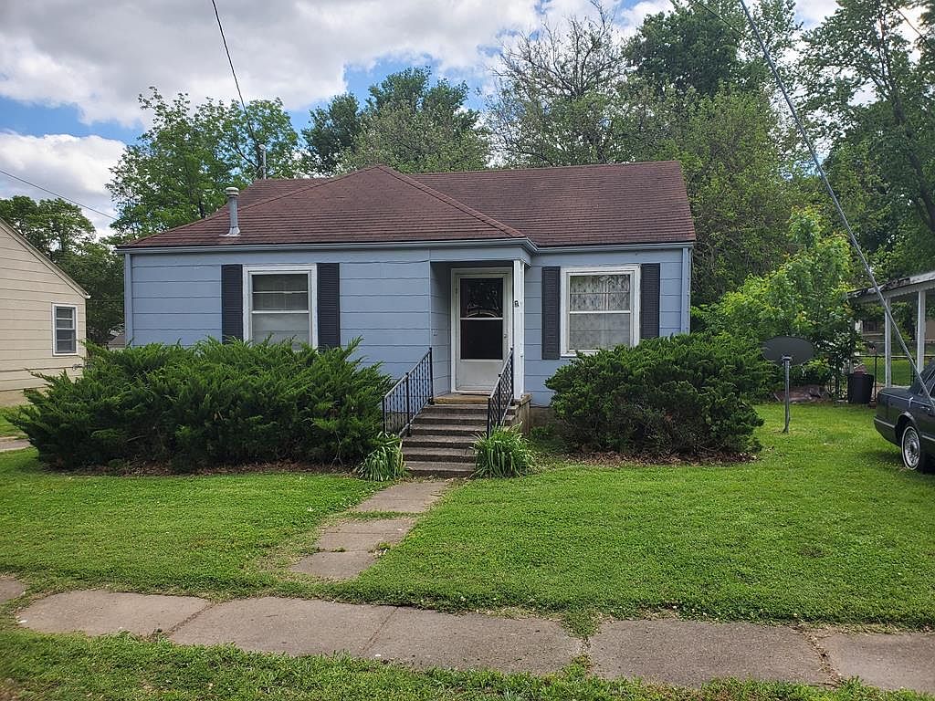 813 W Walnut, Humboldt, KS 66748 | Zillow