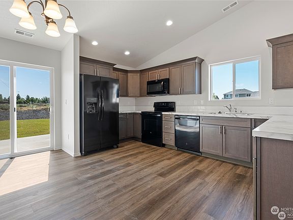 204 Rattray Drive, Mattawa, WA 99349 | Zillow