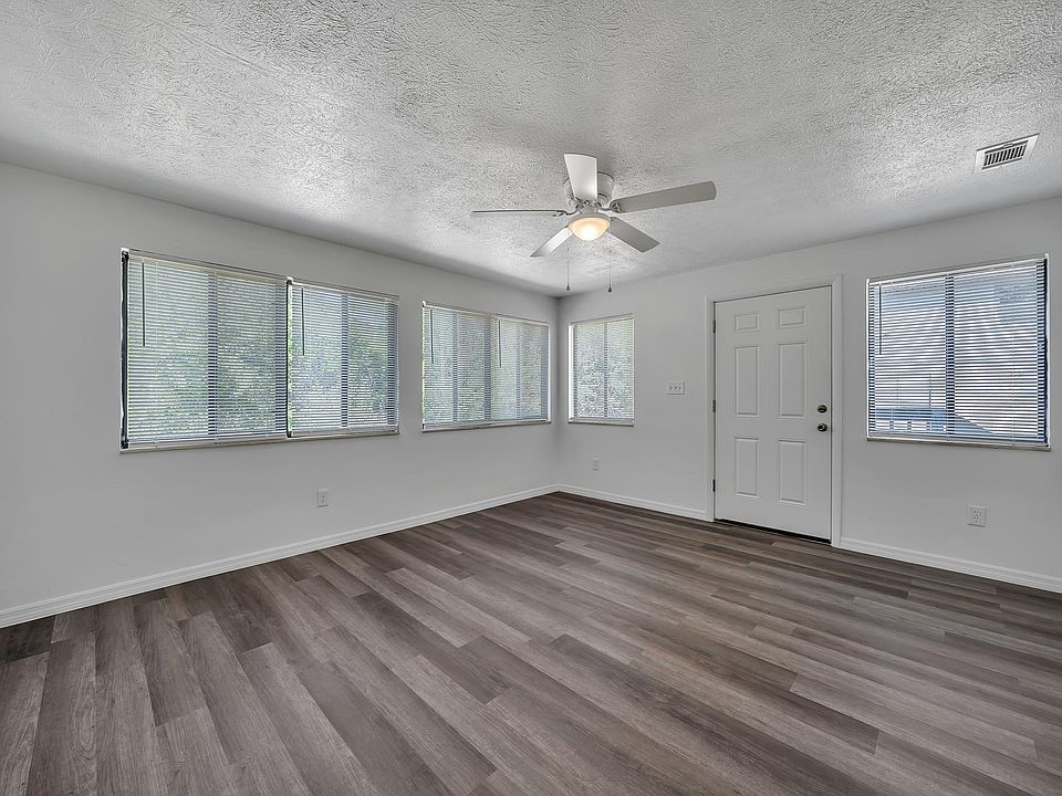 2010 Agora Cir SE APT 103, Palm Bay, FL 32909 | Zillow