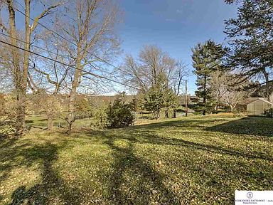 9822 Rockbrook Rd, Omaha, NE 68124 | Zillow