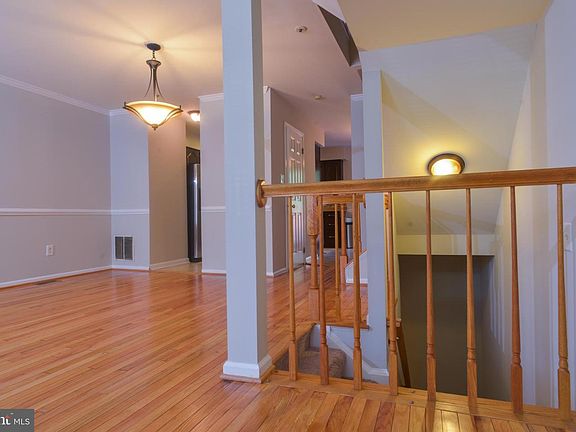 20093 Crew Sq, Ashburn, VA 20147 | Zillow