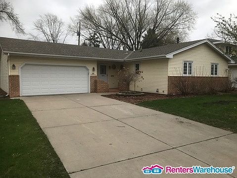 2307 40th Ave NE, Columbia Heights, MN 55421 | Zillow