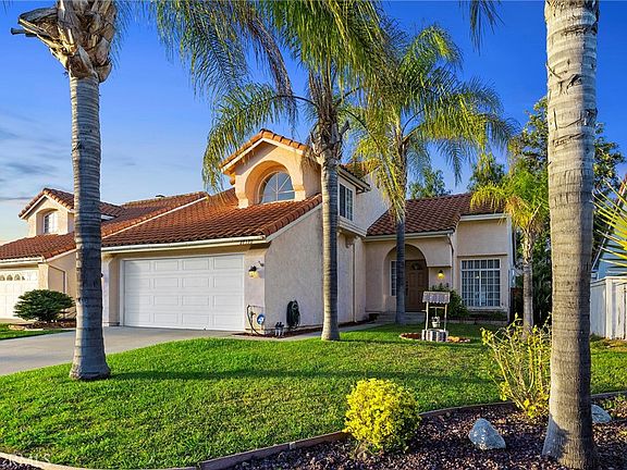 27570 Jon Christian Pl, Temecula, CA 92591 | MLS #SW24044783 | Zillow