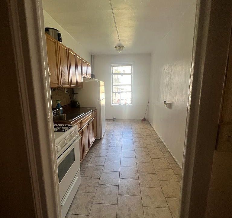 2968 Perry Ave APT 2B, Bronx, NY 10458 | Zillow