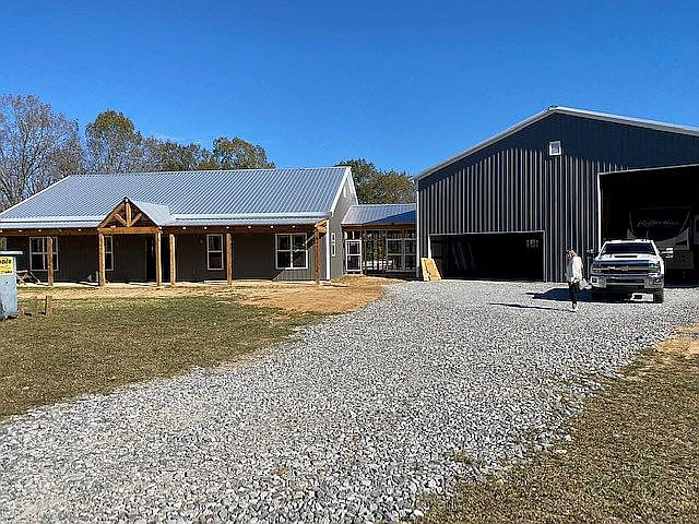 62 Artesia West Point Rd, Mayhew, MS 39753 | Zillow