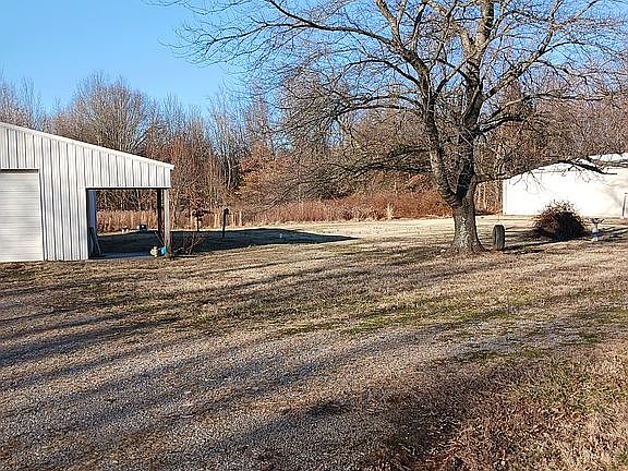 10874 Ferges Rd, Johnston City, IL 62951 | Zillow