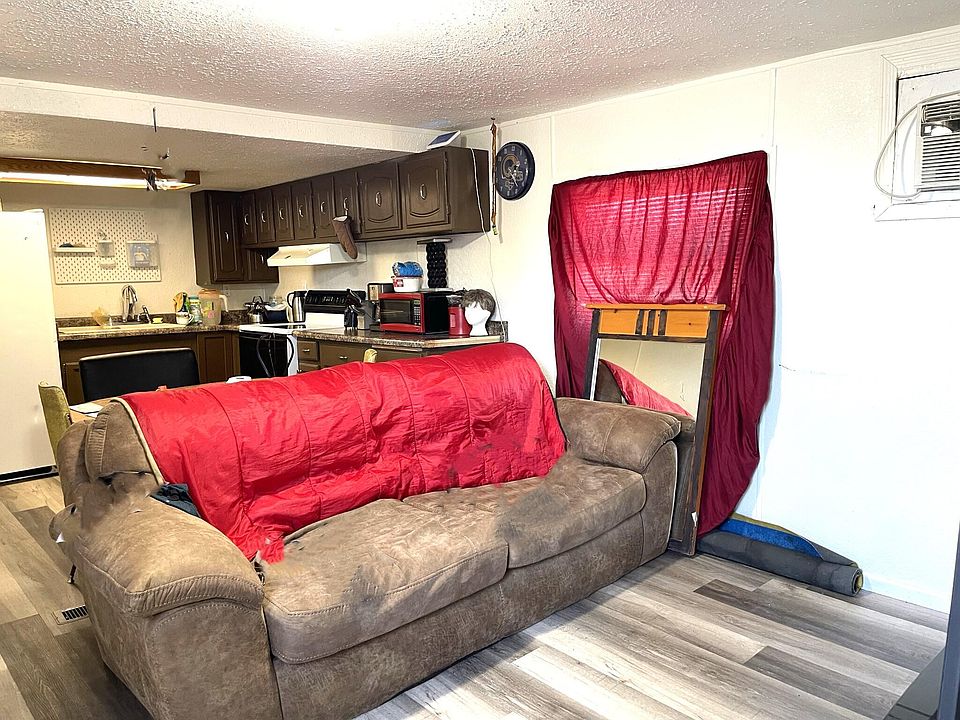 1041 N Highland Ave, Pierre, SD 57501 | MLS #23-226 | Zillow