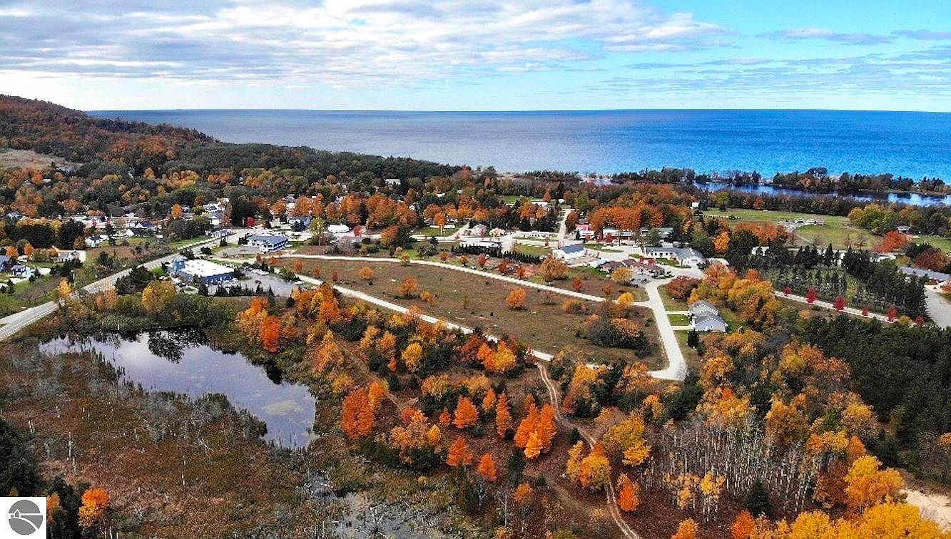 9910 W Ottawa Ave, Empire, MI 49630 | MLS #1931019 | Zillow