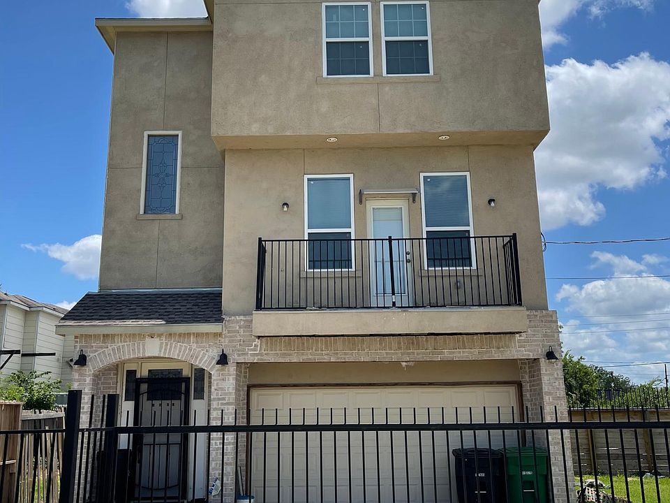 3112 Clay St, Houston, TX 77003 | Zillow