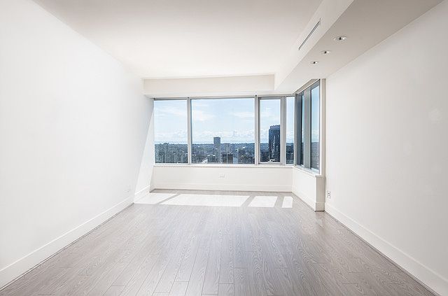677 Howe St #3901, Vancouver, BC V6C 3R9 | Zillow
