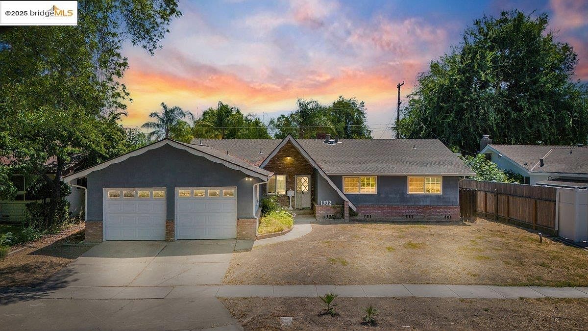 1702 Sherwood Ave, Modesto, CA 95350 | Zillow