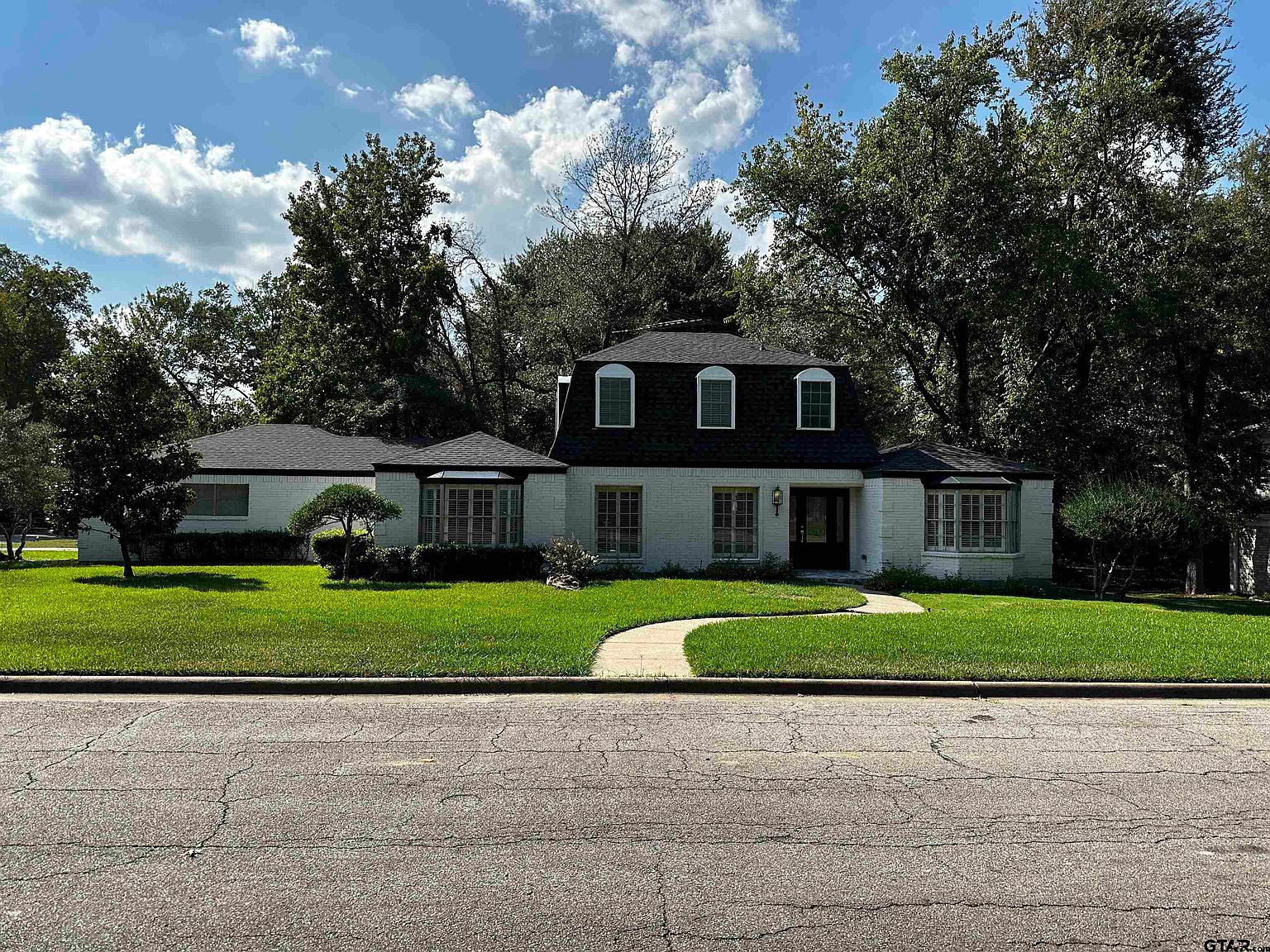 8 Morgan Ln, Greenville, TX 75402 | MLS #23013098 | Zillow