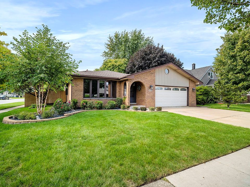 9058 Meade Ave, Oak Lawn, IL 60453 | MLS #11843721 | Zillow