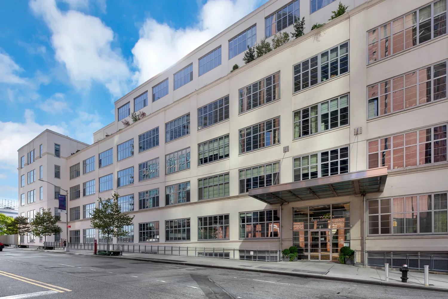 27-28 Thomson Avenue #336 in Hunters Point, Queens | StreetEasy