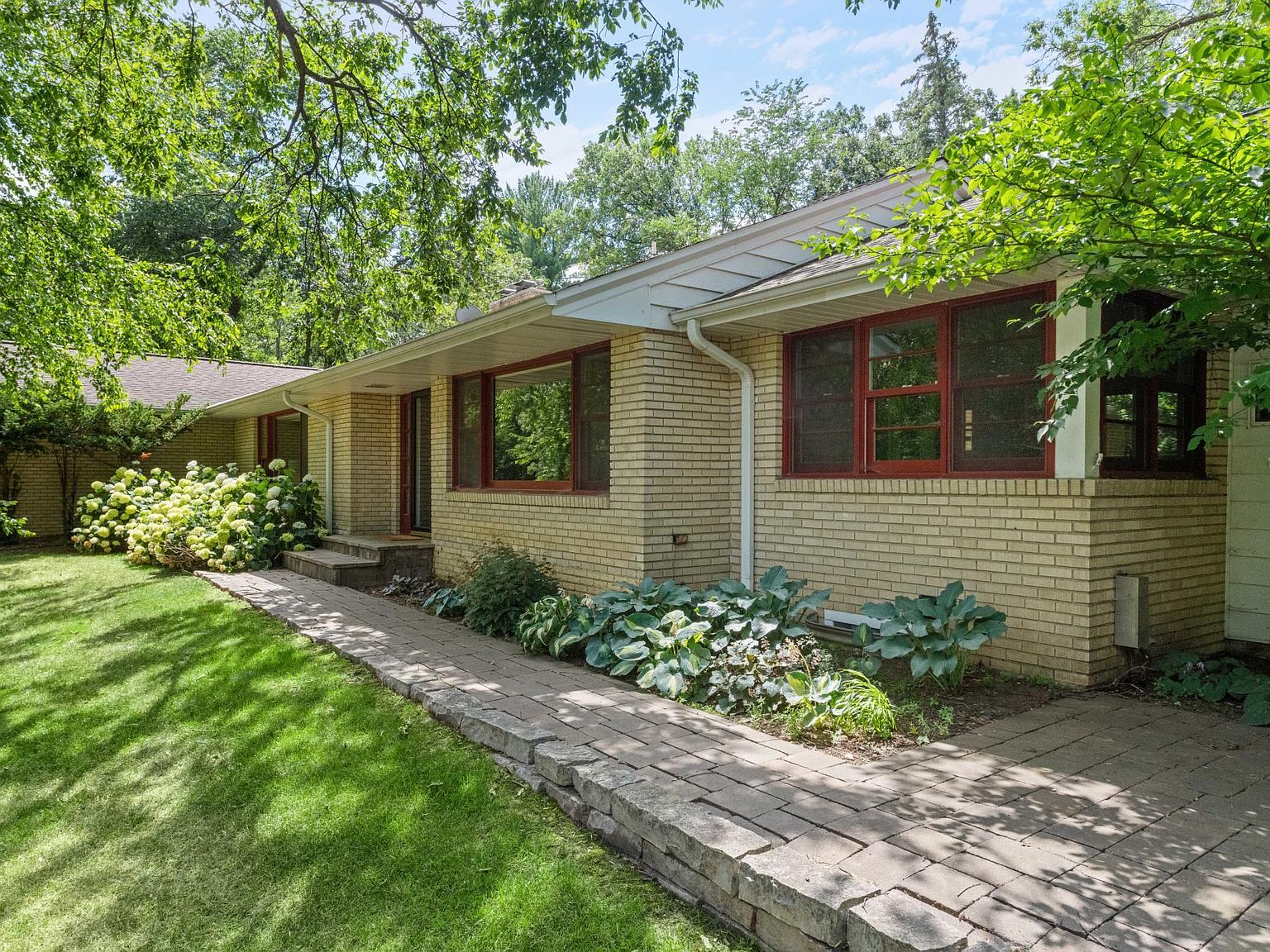 1 Fletcher Pl, Hopkins, MN 55305 | MLS #6379121 | Zillow
