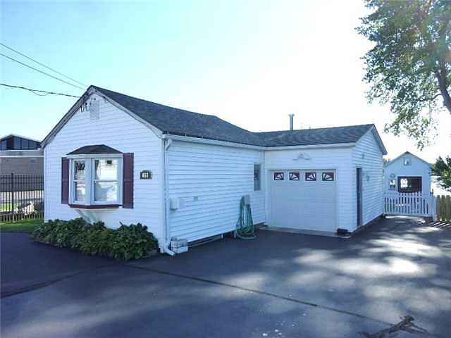 653 Edgemere Dr, Rochester, NY 14612 | Zillow