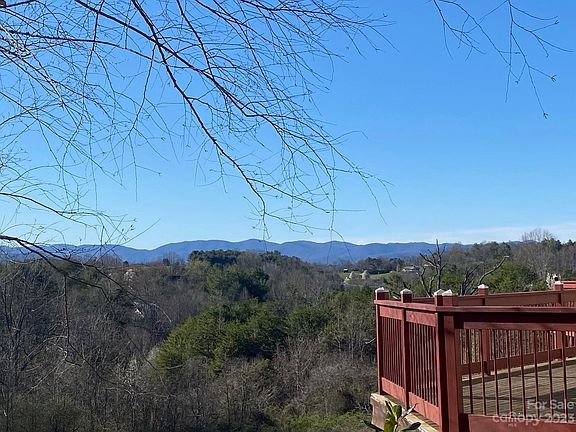 7 Walnut Grove Ln, Asheville, NC 28806 | MLS #4042282 | Zillow