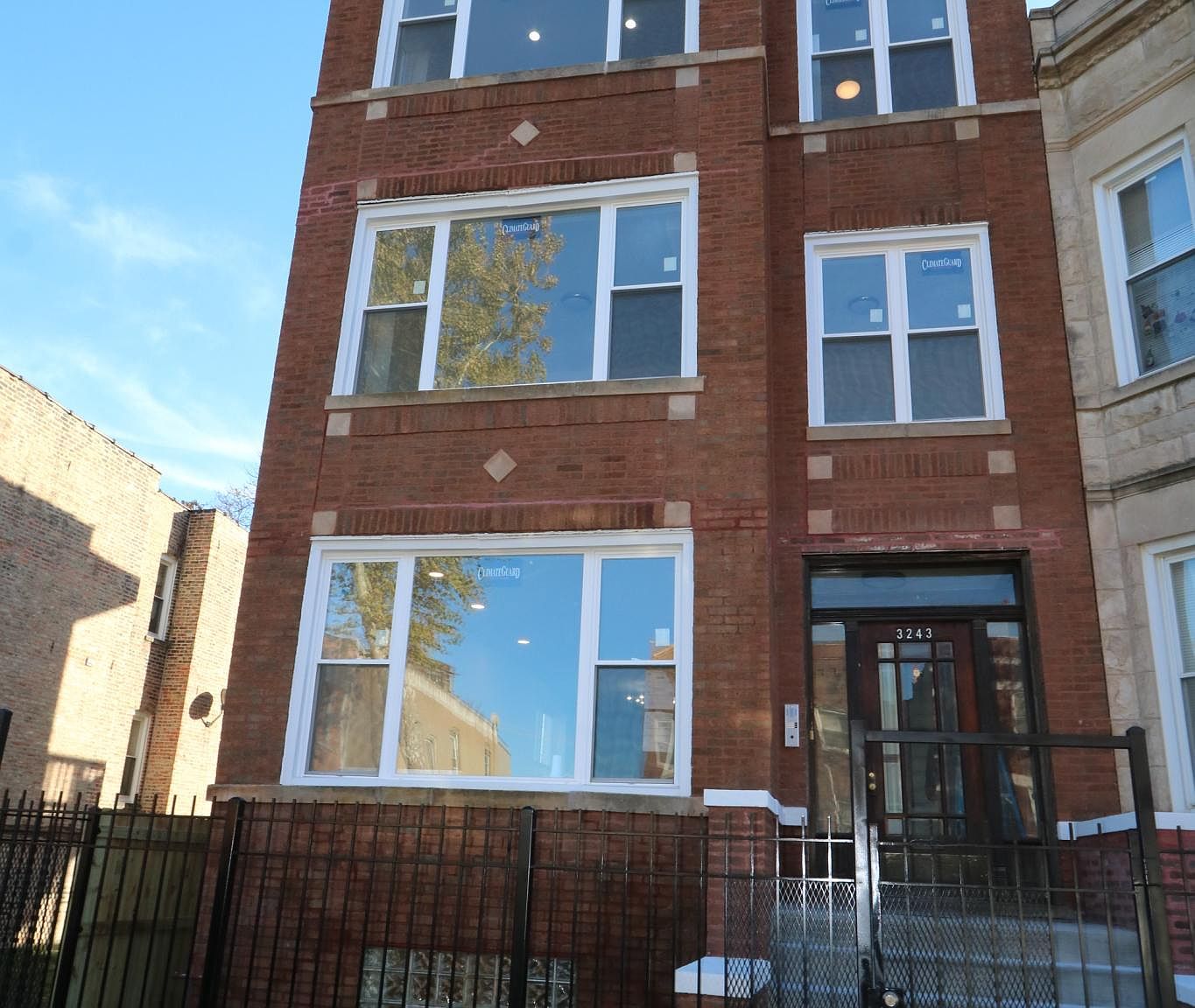 3243 W Flournoy St #1, Chicago, IL 60624 | Zillow