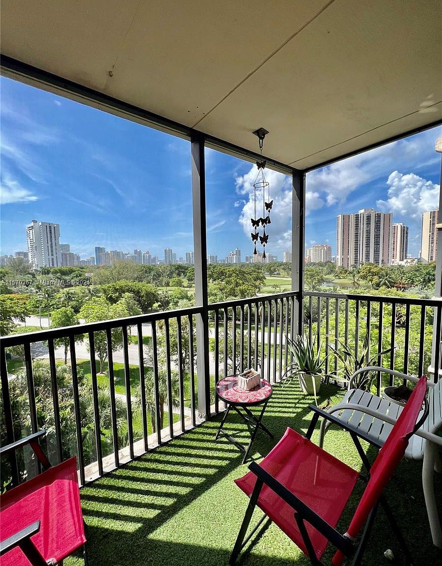 3301 N Country Club Dr APT 706, Aventura, FL 33180 | MLS #A11570367 ...