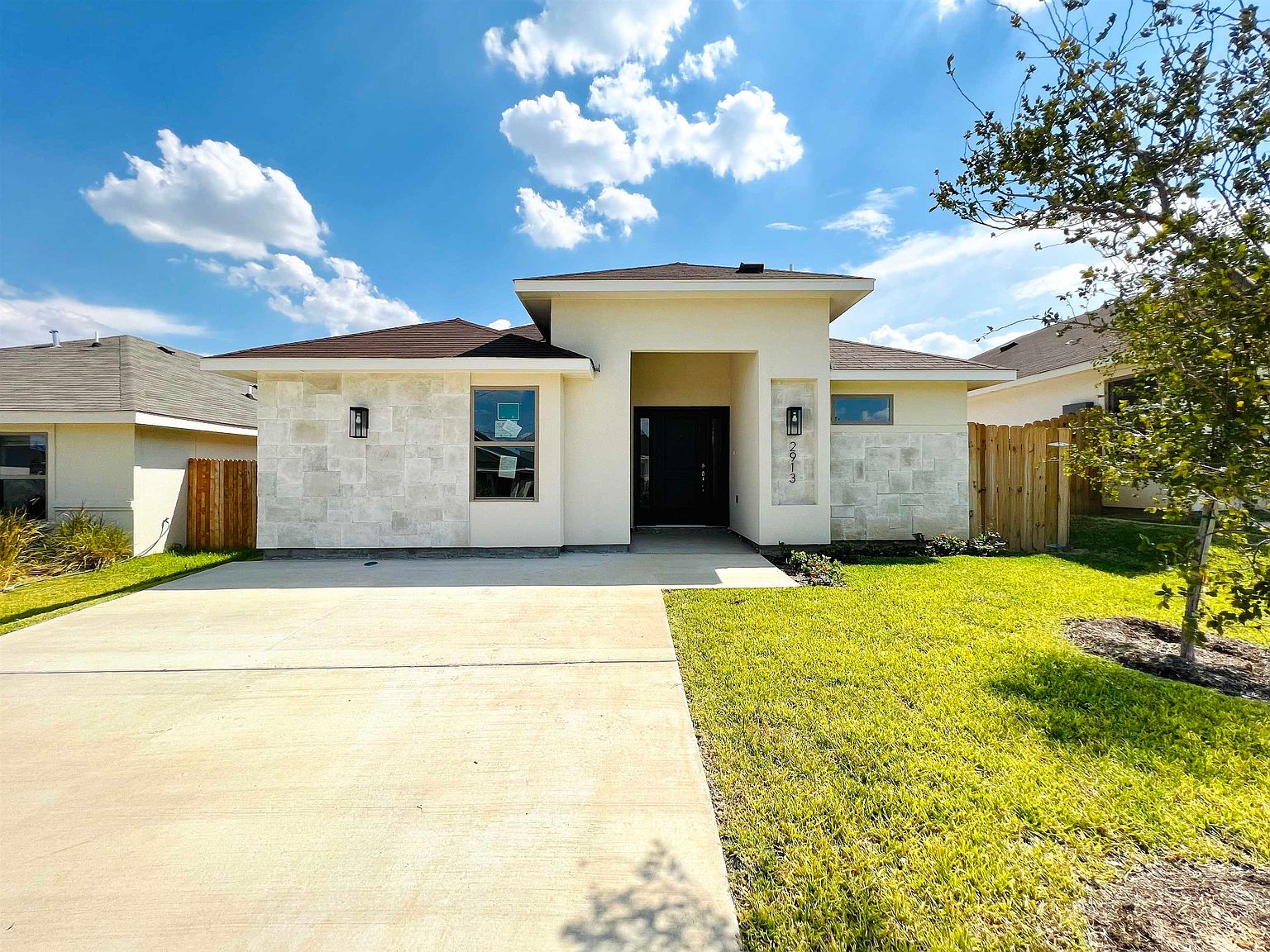 2913 Bluebell Ct, Laredo, TX 78046 | Zillow
